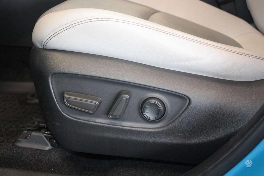 Zils Toyota RAV4 2022 Kauņa, ar dzinēja tilpumu 2.49 L un nobraukumu 100 tūkst. km par 30900 €, foto 23 vietnē AUTOMOTO.COM.LV