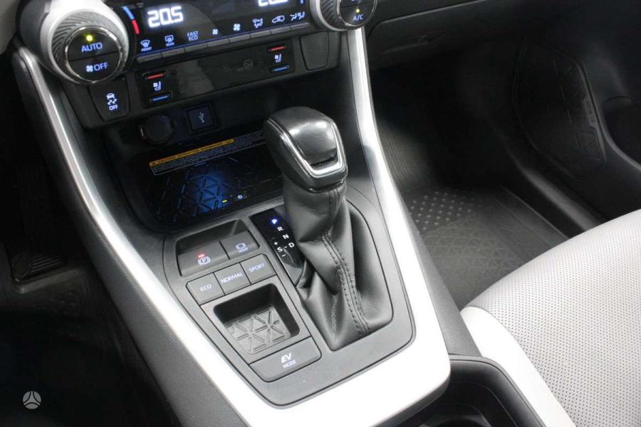 Zils Toyota RAV4 2022 Kauņa, ar dzinēja tilpumu 2.49 L un nobraukumu 100 tūkst. km par 30900 €, foto 31 vietnē AUTOMOTO.COM.LV