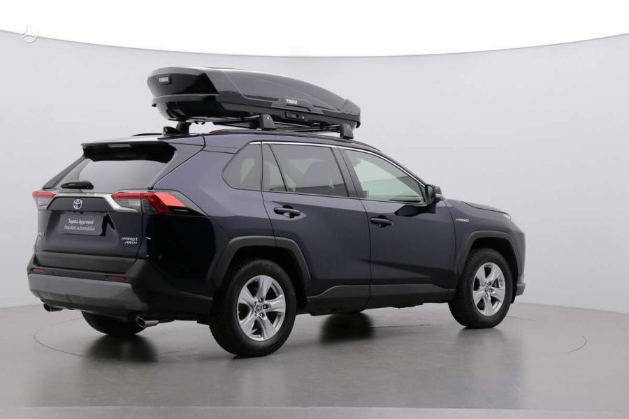 Blue Toyota RAV4 2022 in Vilnius, with an engine capacity of 2.49 L and mileage of 169 thousand km for 29990 €, photo 4 on AUTOMOTO.COM.LV