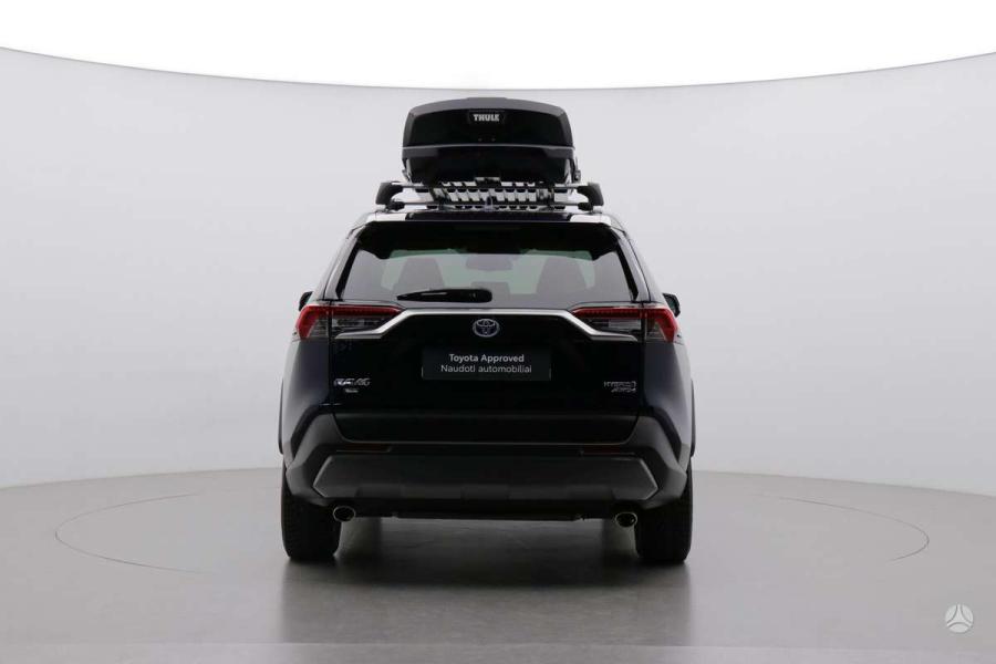 Blue Toyota RAV4 2022 in Vilnius, with an engine capacity of 2.49 L and mileage of 169 thousand km for 29990 €, photo 6 on AUTOMOTO.COM.LV