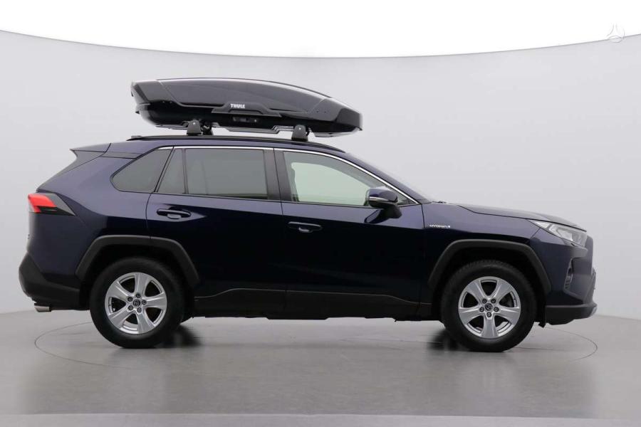 Blue Toyota RAV4 2022 in Vilnius, with an engine capacity of 2.49 L and mileage of 169 thousand km for 29990 €, photo 18 on AUTOMOTO.COM.LV