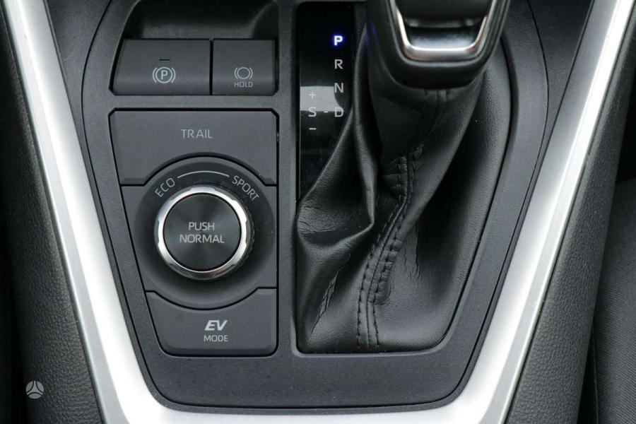 Blue Toyota RAV4 2022 in Vilnius, with an engine capacity of 2.49 L and mileage of 169 thousand km for 29990 €, photo 25 on AUTOMOTO.COM.LV