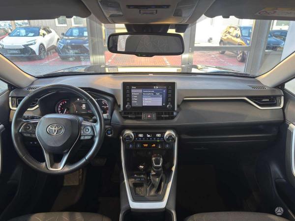 Toyota RAV4 2022 Šauļi vietnē Zils Toyota RAV4 2022 Šauļi, ar dzinēja tilpumu 1.99 L un nobraukumu 114 tūkst. km par 22900 €, foto 8 vietnē AUTOMOTO.COM.LV