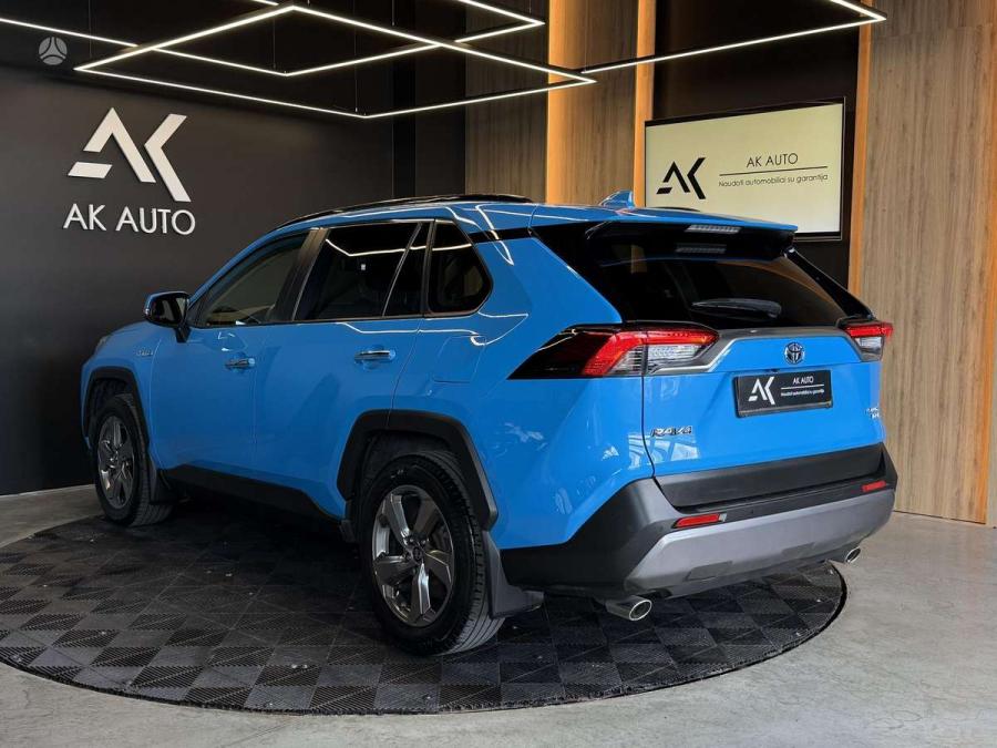 Zils Toyota RAV4 2022 Kauņa, ar dzinēja tilpumu 2.49 L un nobraukumu 106 tūkst. km par 30990 €, foto 9 vietnē AUTOMOTO.COM.LV