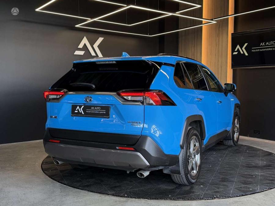 Zils Toyota RAV4 2022 Kauņa, ar dzinēja tilpumu 2.49 L un nobraukumu 106 tūkst. km par 30990 €, foto 12 vietnē AUTOMOTO.COM.LV