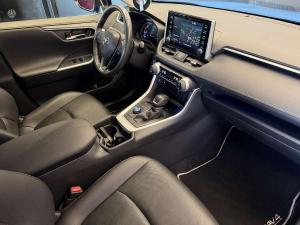 Zils Toyota RAV4 2022 Kauņa, ar dzinēja tilpumu 2.49 L un nobraukumu 106 tūkst. km par 30990 €, foto 18 vietnē AUTOMOTO.COM.LV
