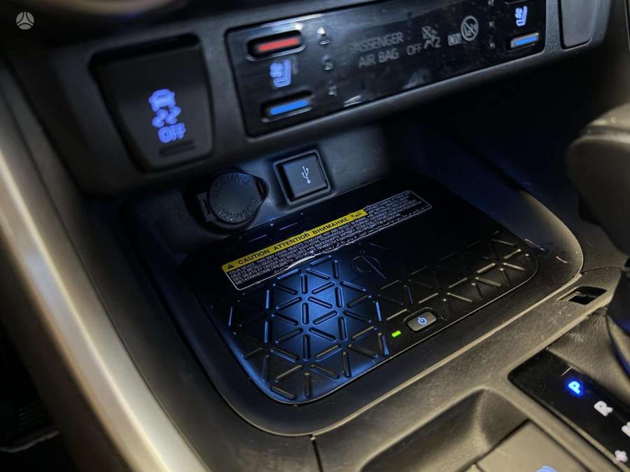 Zils Toyota RAV4 2022 Kauņa, ar dzinēja tilpumu 2.49 L un nobraukumu 106 tūkst. km par 30990 €, foto 23 vietnē AUTOMOTO.COM.LV