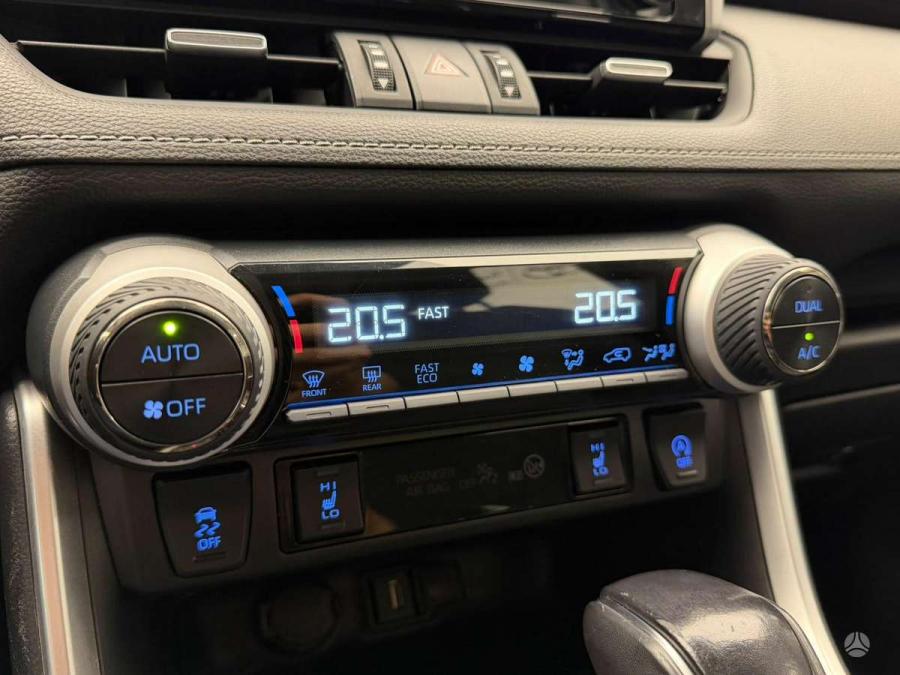 Синий Тойота РАВ 4 2022 в Паневежис, объемом двигателя 1.99 л и пробегом 126 тыс. км за 23990 €, фото 31 на AUTOMOTO.COM.LV