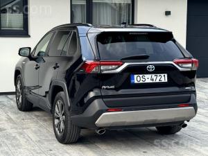 Blue Toyota RAV4 2022 in Jelgava, with an engine capacity of 2.50 L and mileage of 139 thousand km for 24800 €, photo 5 on AUTOMOTO.COM.LV
