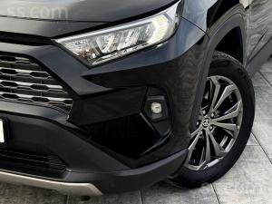Blue Toyota RAV4 2022 in Jelgava, with an engine capacity of 2.50 L and mileage of 139 thousand km for 24800 €, photo 6 on AUTOMOTO.COM.LV