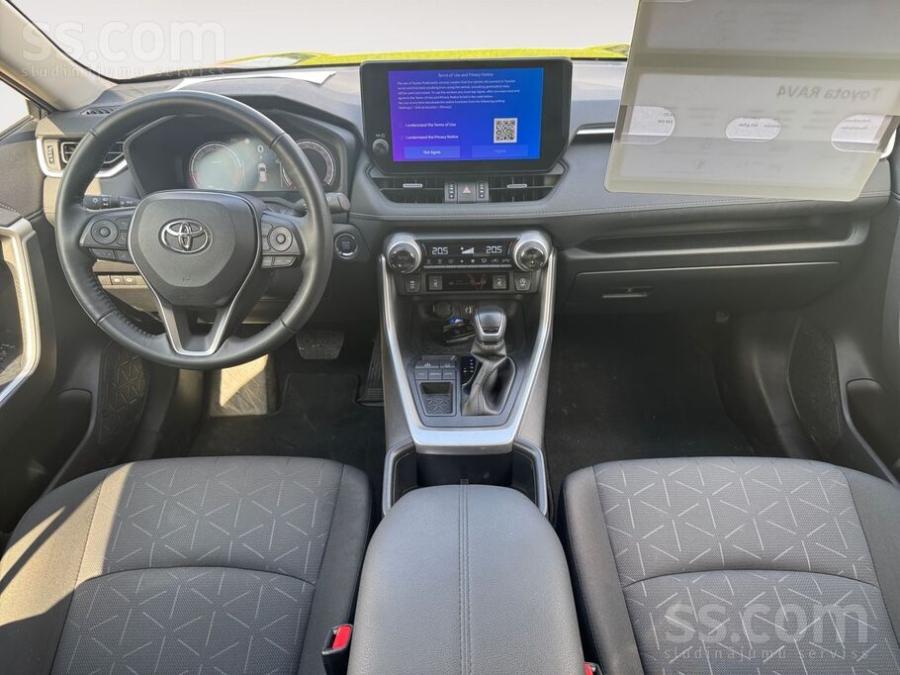 Zils Toyota RAV4 2023 Rīga, ar dzinēja tilpumu 2.00 L un nobraukumu 51 tūkst. km par 28900 €, foto 9 vietnē AUTOMOTO.COM.LV
