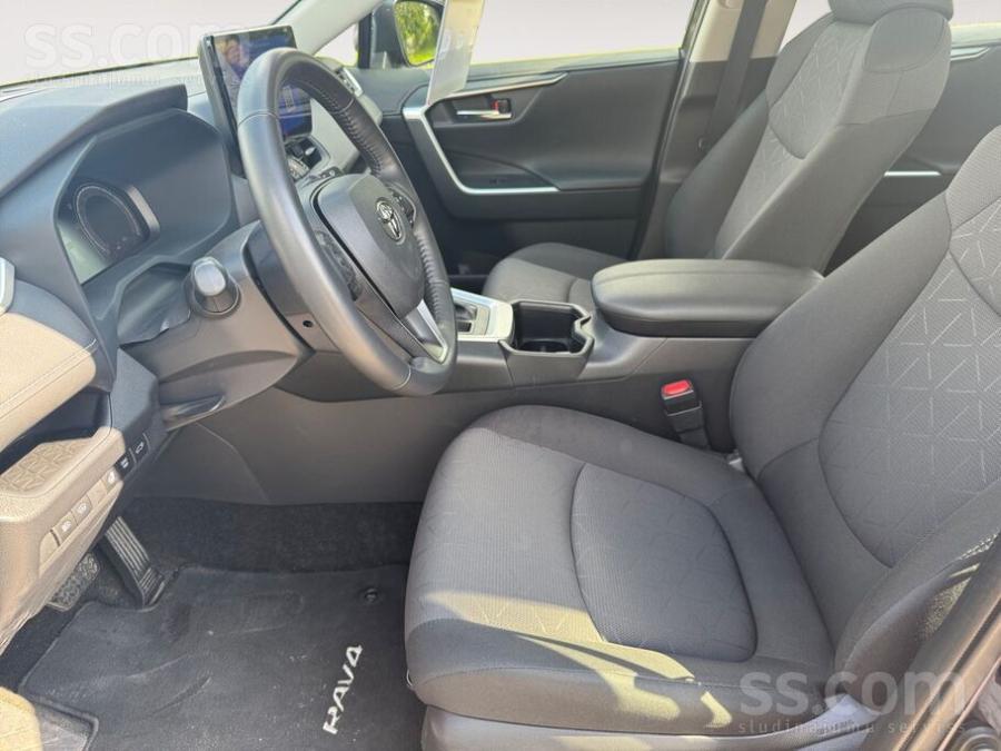 Zils Toyota RAV4 2023 Rīga, ar dzinēja tilpumu 2.00 L un nobraukumu 51 tūkst. km par 28900 €, foto 12 vietnē AUTOMOTO.COM.LV