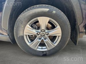 Zils Toyota RAV4 2023 Rīga, ar dzinēja tilpumu 2.00 L un nobraukumu 51 tūkst. km par 28900 €, foto 16 vietnē AUTOMOTO.COM.LV