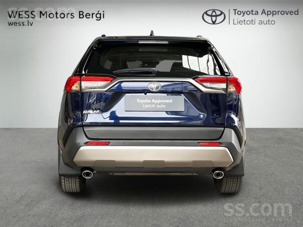 Zils Toyota RAV4 2023 Rīga, ar dzinēja tilpumu 2.00 L un nobraukumu 25 tūkst. km par 30990 €, foto 4 vietnē AUTOMOTO.COM.LV