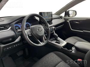 Zils Toyota RAV4 2023 Rīga, ar dzinēja tilpumu 2.00 L un nobraukumu 25 tūkst. km par 30990 €, foto 12 vietnē AUTOMOTO.COM.LV