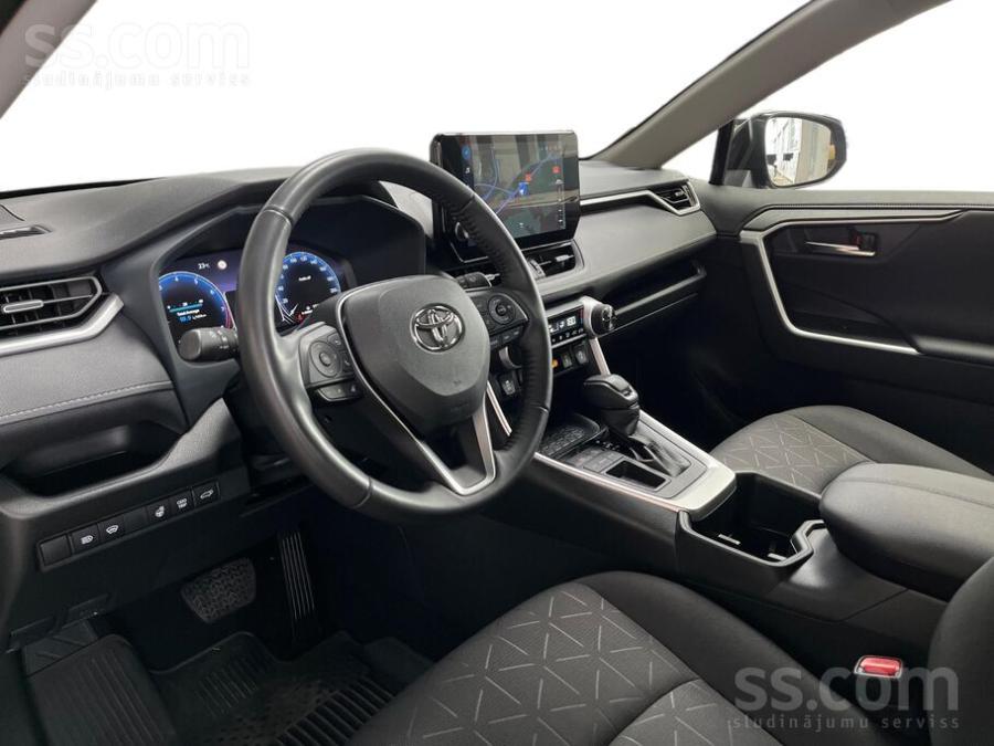Zils Toyota RAV4 2023 Rīga, ar dzinēja tilpumu 2.00 L un nobraukumu 25 tūkst. km par 30990 €, foto 12 vietnē AUTOMOTO.COM.LV