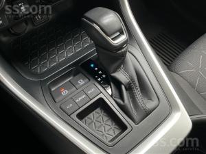 Zils Toyota RAV4 2023 Rīga, ar dzinēja tilpumu 2.00 L un nobraukumu 25 tūkst. km par 30990 €, foto 16 vietnē AUTOMOTO.COM.LV