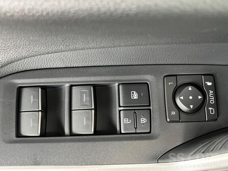 Zils Toyota RAV4 2023 Rīga, ar dzinēja tilpumu 2.00 L un nobraukumu 25 tūkst. km par 30990 €, foto 21 vietnē AUTOMOTO.COM.LV