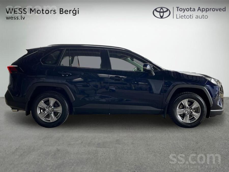 Zils Toyota RAV4 2023 Rīga, ar dzinēja tilpumu 2.00 L un nobraukumu 25 tūkst. km par 30990 €, foto 23 vietnē AUTOMOTO.COM.LV