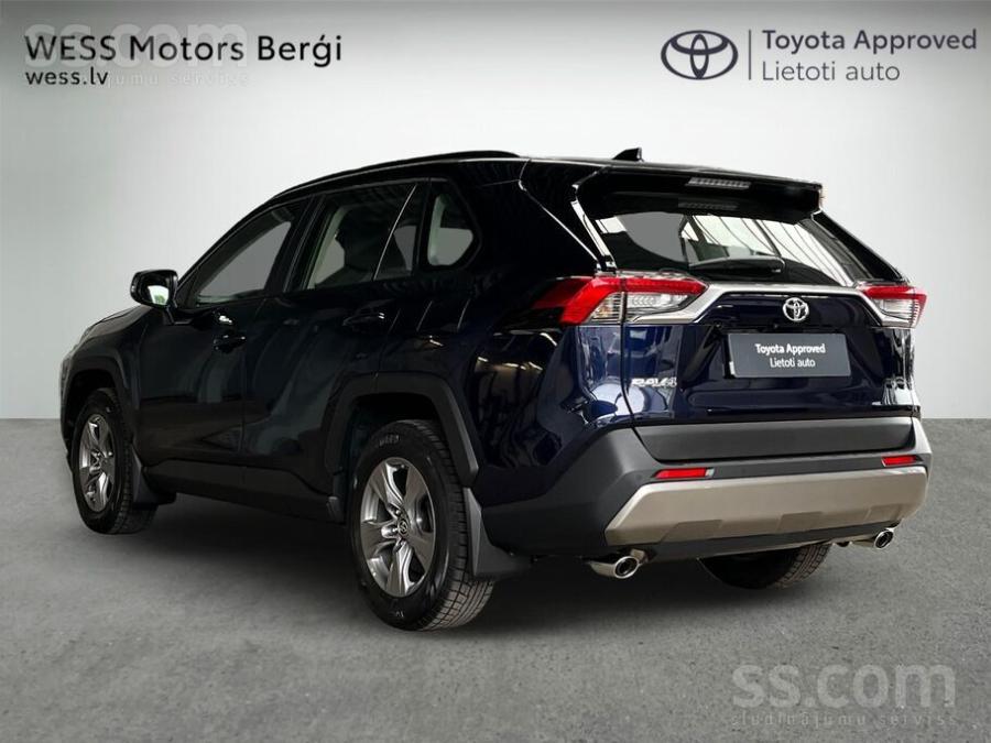 Zils Toyota RAV4 2023 Rīga, ar dzinēja tilpumu 2.00 L un nobraukumu 25 tūkst. km par 30990 €, foto 24 vietnē AUTOMOTO.COM.LV
