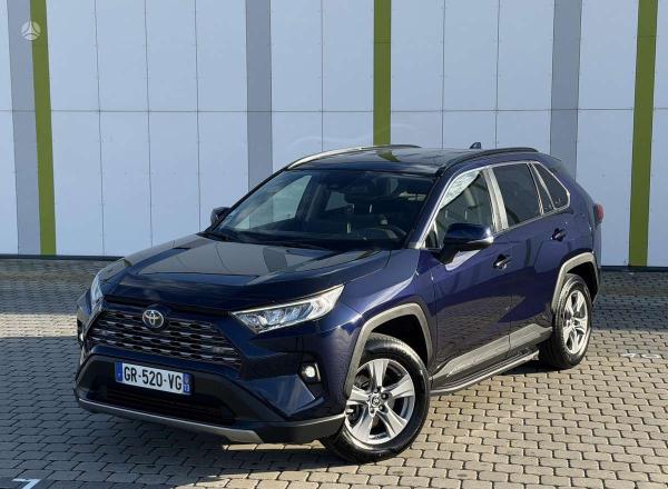 Blue Toyota RAV4 2023 in Taurage, with an engine capacity of 2.49 L and mileage of 211 thousand km for 22800 €, photo 7 on AUTOMOTO.COM.LV