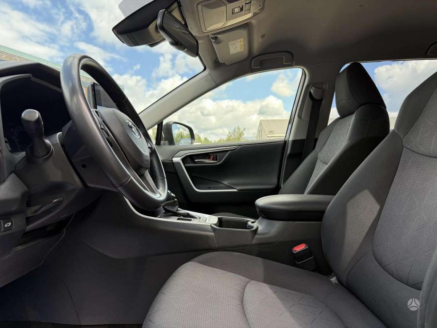 Zils Toyota RAV4 2023 Viļņa, ar dzinēja tilpumu 2.49 L un nobraukumu 177 tūkst. km par 25990 €, foto 14 vietnē AUTOMOTO.COM.LV