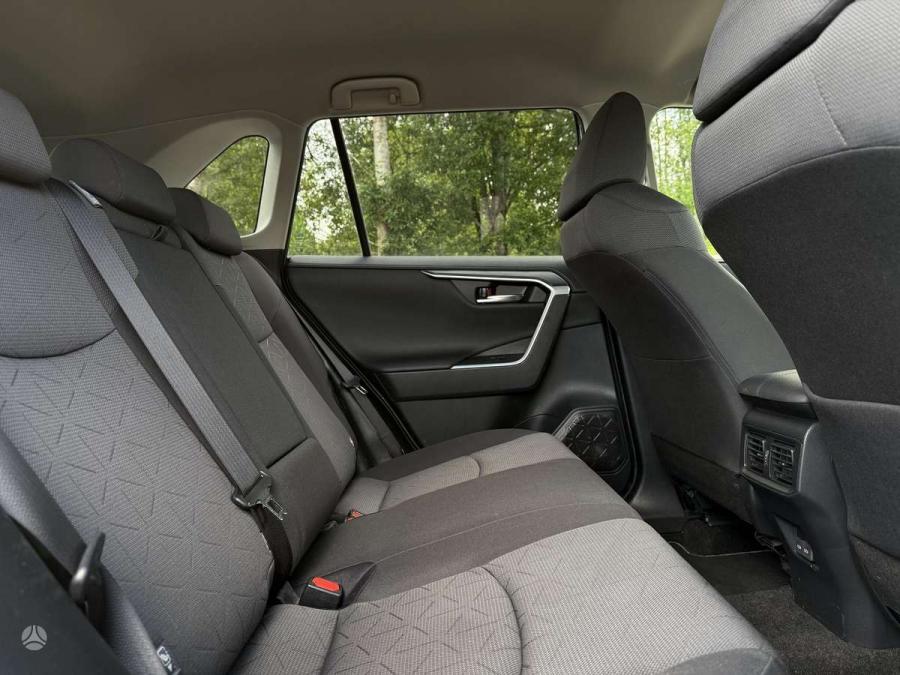 Zils Toyota RAV4 2023 Viļņa, ar dzinēja tilpumu 2.49 L un nobraukumu 177 tūkst. km par 25990 €, foto 19 vietnē AUTOMOTO.COM.LV