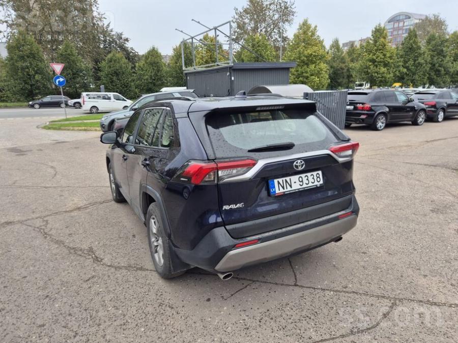 Zils Toyota RAV4 2023 Rīga, ar dzinēja tilpumu 2.00 L un nobraukumu 52 tūkst. km par 30990 €, foto 9 vietnē AUTOMOTO.COM.LV
