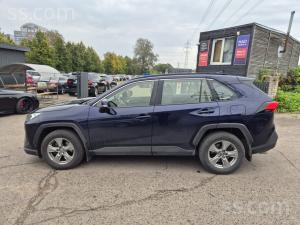 Zils Toyota RAV4 2023 Rīga, ar dzinēja tilpumu 2.00 L un nobraukumu 52 tūkst. km par 30990 €, foto 10 vietnē AUTOMOTO.COM.LV