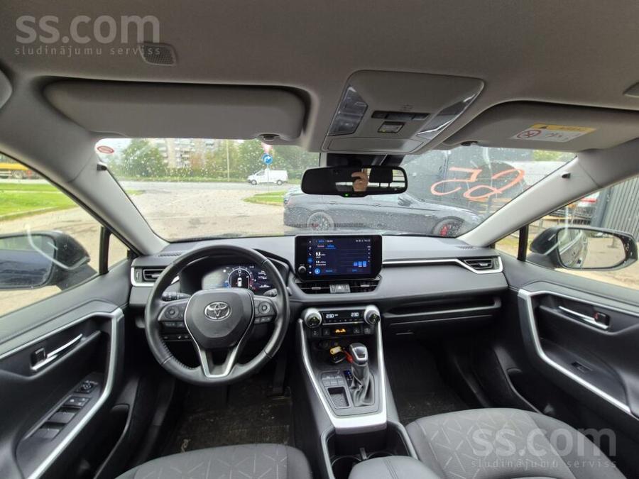 Zils Toyota RAV4 2023 Rīga, ar dzinēja tilpumu 2.00 L un nobraukumu 52 tūkst. km par 30990 €, foto 12 vietnē AUTOMOTO.COM.LV
