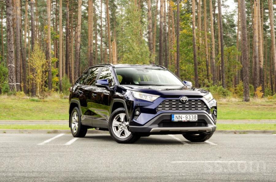 Zils Toyota RAV4 2023 Rīga, ar dzinēja tilpumu 2.00 L un nobraukumu 52 tūkst. km par 30990 €, foto 3 vietnē AUTOMOTO.COM.LV