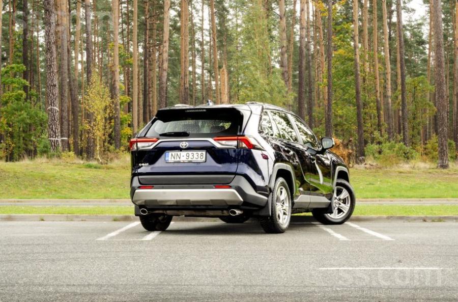 Zils Toyota RAV4 2023 Rīga, ar dzinēja tilpumu 2.00 L un nobraukumu 52 tūkst. km par 30990 €, foto 7 vietnē AUTOMOTO.COM.LV