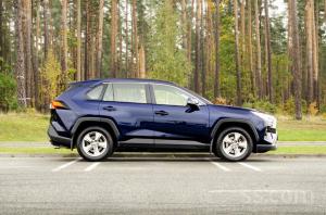 Zils Toyota RAV4 2023 Rīga, ar dzinēja tilpumu 2.00 L un nobraukumu 52 tūkst. km par 30990 €, foto 10 vietnē AUTOMOTO.COM.LV