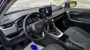 Zils Toyota RAV4 2023 Rīga, ar dzinēja tilpumu 2.00 L un nobraukumu 52 tūkst. km par 30990 €, foto 11 vietnē AUTOMOTO.COM.LV