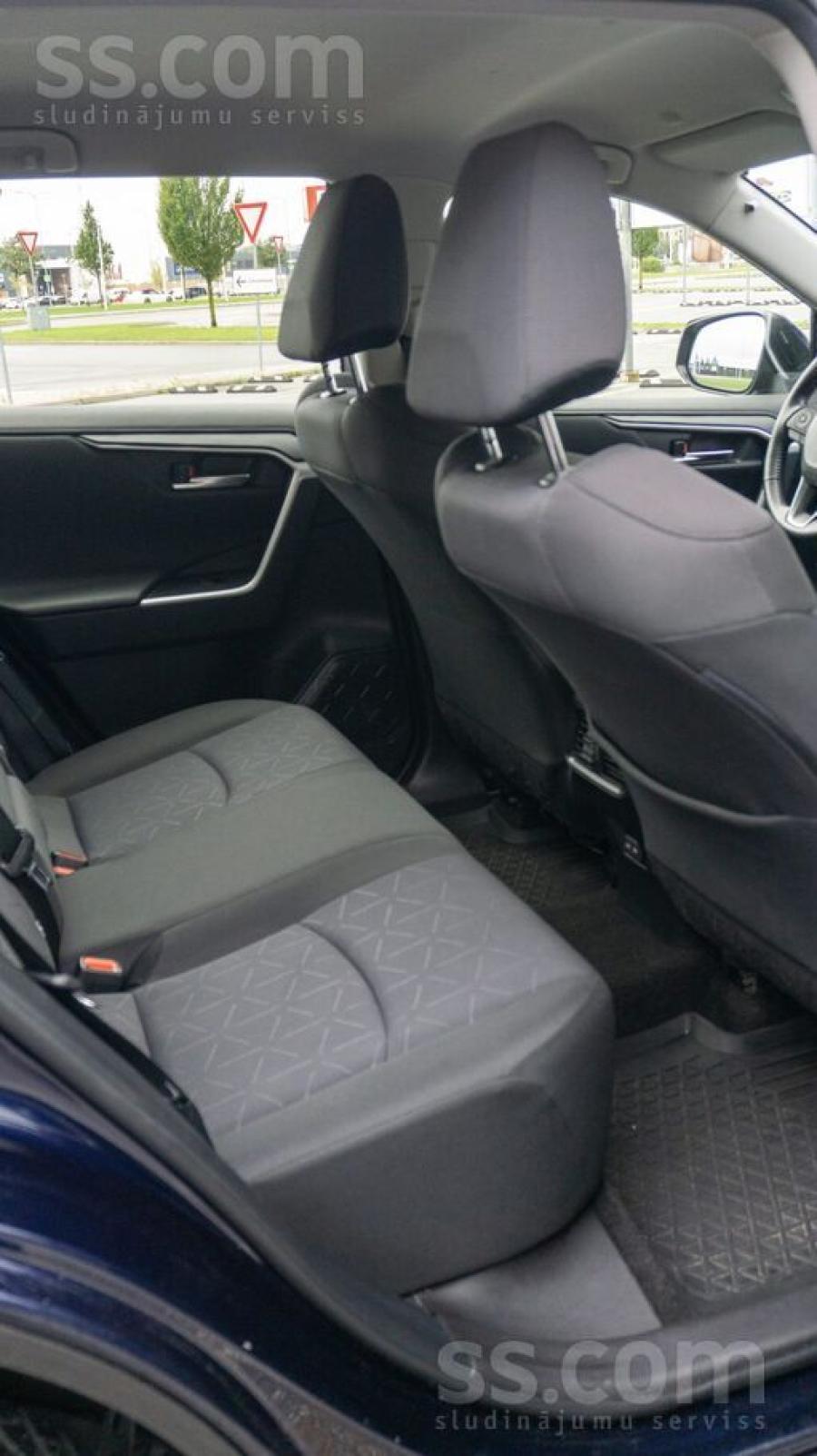 Zils Toyota RAV4 2023 Rīga, ar dzinēja tilpumu 2.00 L un nobraukumu 52 tūkst. km par 30990 €, foto 29 vietnē AUTOMOTO.COM.LV