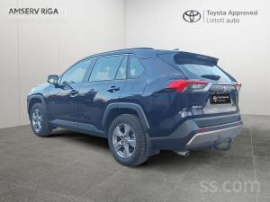 Zils Toyota RAV4 2024 Rīga, ar dzinēja tilpumu 2.20 L un nobraukumu 25 tūkst. km par 34900 €, foto 5 vietnē AUTOMOTO.COM.LV