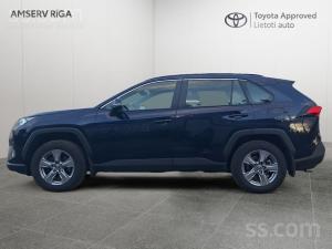 Zils Toyota RAV4 2024 Rīga, ar dzinēja tilpumu 2.20 L un nobraukumu 25 tūkst. km par 34900 €, foto 8 vietnē AUTOMOTO.COM.LV