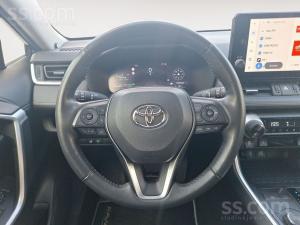 Zils Toyota RAV4 2024 Rīga, ar dzinēja tilpumu 2.20 L un nobraukumu 25 tūkst. km par 34900 €, foto 15 vietnē AUTOMOTO.COM.LV