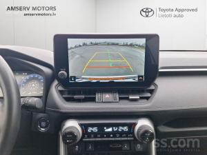 Zils Toyota RAV4 2024 Rīga, ar dzinēja tilpumu 2.20 L un nobraukumu 25 tūkst. km par 34900 €, foto 17 vietnē AUTOMOTO.COM.LV