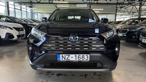 Blue Toyota RAV4 2024 in Riga, with an engine capacity of 2.50 L and mileage of 59 thousand km for 30900 €, photo 8 on AUTOMOTO.COM.LV