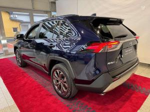 Blue Toyota RAV4 2024 in Siauliai, with an engine capacity of 2.49 L and mileage of 28 thousand km for 34500 €, photo 5 on AUTOMOTO.COM.LV