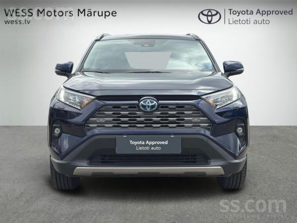 Blue Toyota RAV4 2025 in Riga, with an engine capacity of 2.50 L and mileage of 9 thousand km for 38990 €, photo 5 on AUTOMOTO.COM.LV