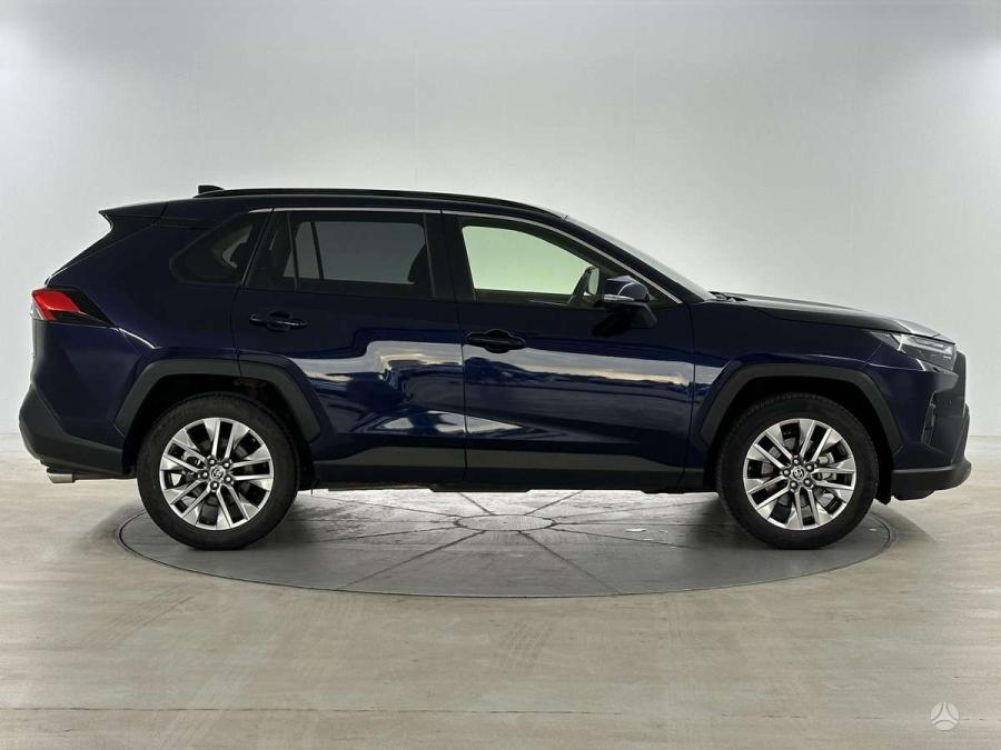 Zils Toyota RAV4 2025 Viļņa, ar dzinēja tilpumu 2.49 L un nobraukumu 21 tūkst. km par 44900 €, foto 17 vietnē AUTOMOTO.COM.LV