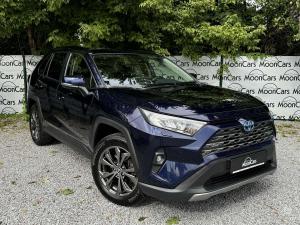 Blue Toyota RAV4 2025 in Vilnius, with an engine capacity of 2.49 L and mileage of 41 thousand km for 35000 €, photo 3 on AUTOMOTO.COM.LV