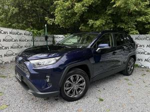Blue Toyota RAV4 2025 in Vilnius, with an engine capacity of 2.49 L and mileage of 41 thousand km for 35000 €, photo 4 on AUTOMOTO.COM.LV