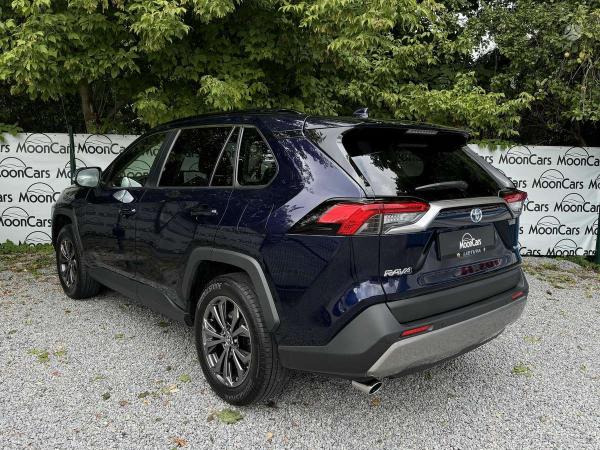 Zils Toyota RAV4 2025 Viļņa, ar dzinēja tilpumu 2.49 L un nobraukumu 41 tūkst. km par 35000 €, foto 9 vietnē AUTOMOTO.COM.LV