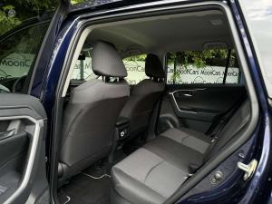Blue Toyota RAV4 2025 in Vilnius, with an engine capacity of 2.49 L and mileage of 41 thousand km for 35000 €, photo 11 on AUTOMOTO.COM.LV