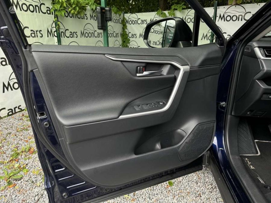 Blue Toyota RAV4 2025 in Vilnius, with an engine capacity of 2.49 L and mileage of 41 thousand km for 35000 €, photo 17 on AUTOMOTO.COM.LV