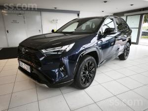 Синий Тойота РАВ 4 2025 в Рига, объемом двигателя 2.50 л и пробегом 24 тыс. км за 39990 €, фото 1 на AUTOMOTO.COM.LV