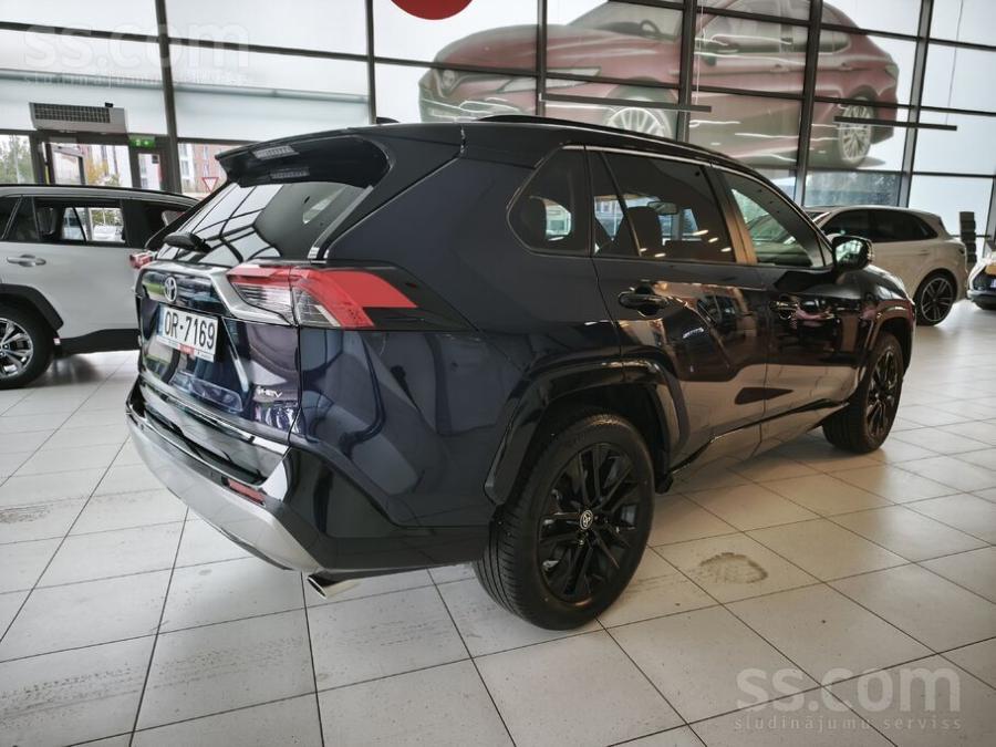 Zils Toyota RAV4 2025 Rīga, ar dzinēja tilpumu 2.50 L un nobraukumu 24 tūkst. km par 39990 €, foto 4 vietnē AUTOMOTO.COM.LV